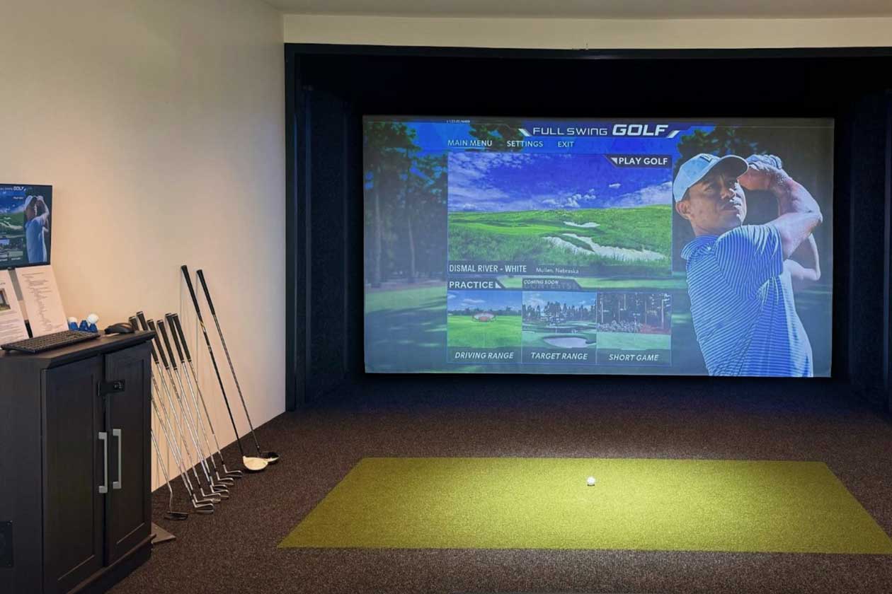 Full-Swing Golf Simulator - Griffin Club Los Angeles